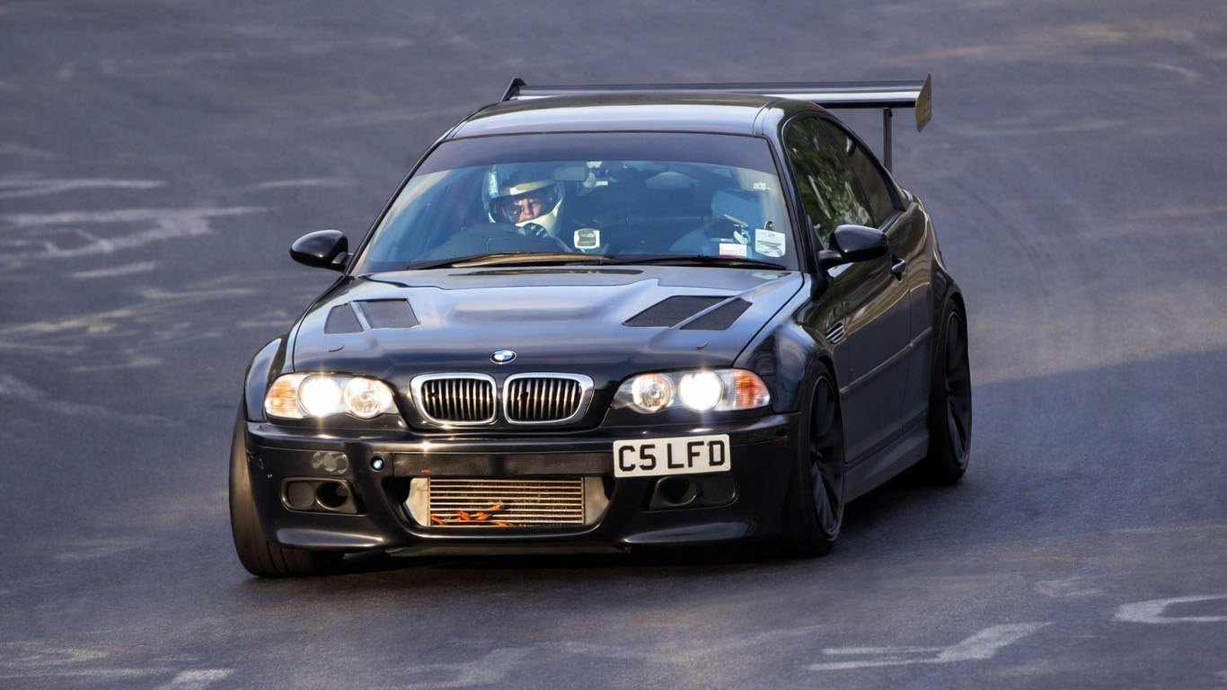 Intense highlights from Nürburgring track