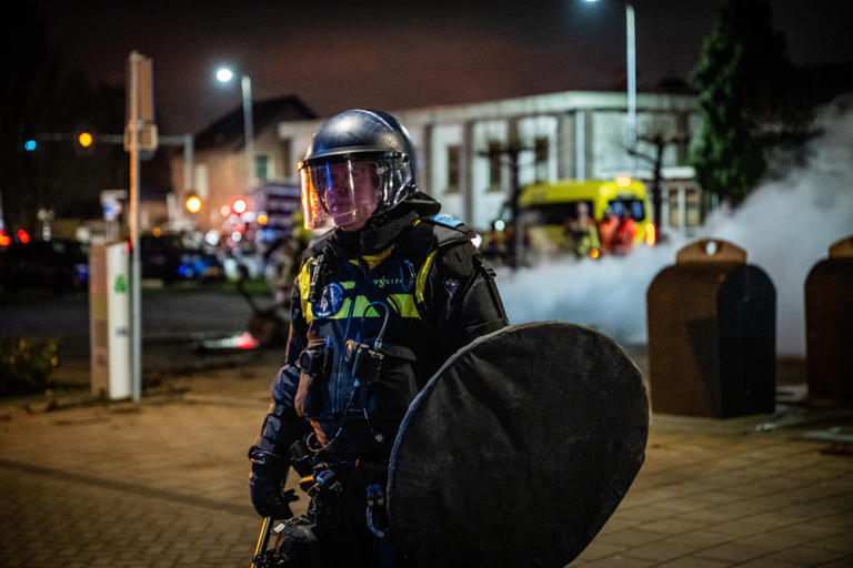 Extreme drukte bij 112, twee vuurwerkdoden en veel branden: incidenten ...