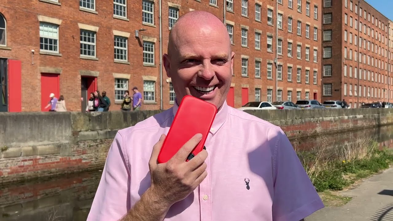 Prank calling a takeaway