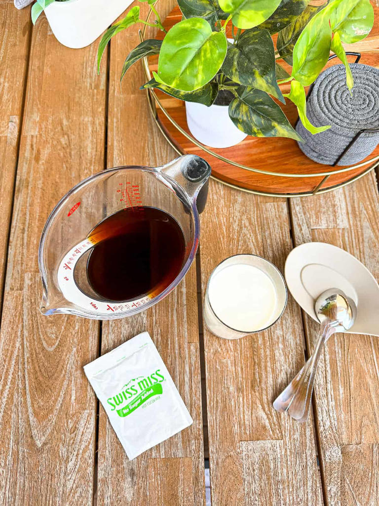 Easy hot cocoa coffee recipes for cozy mornings