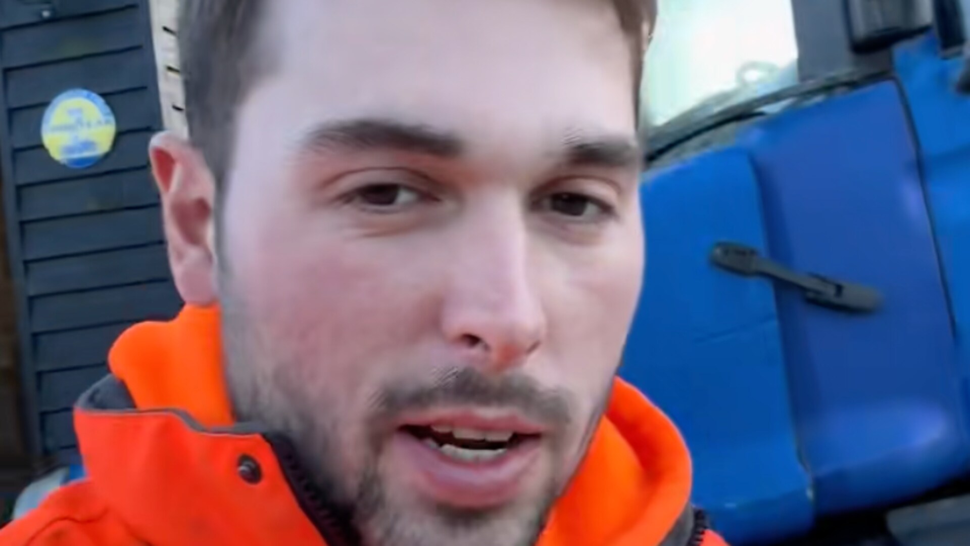 Jayson (23) spart 1146 Euro im Monat und plant, früh in Rente zu gehen