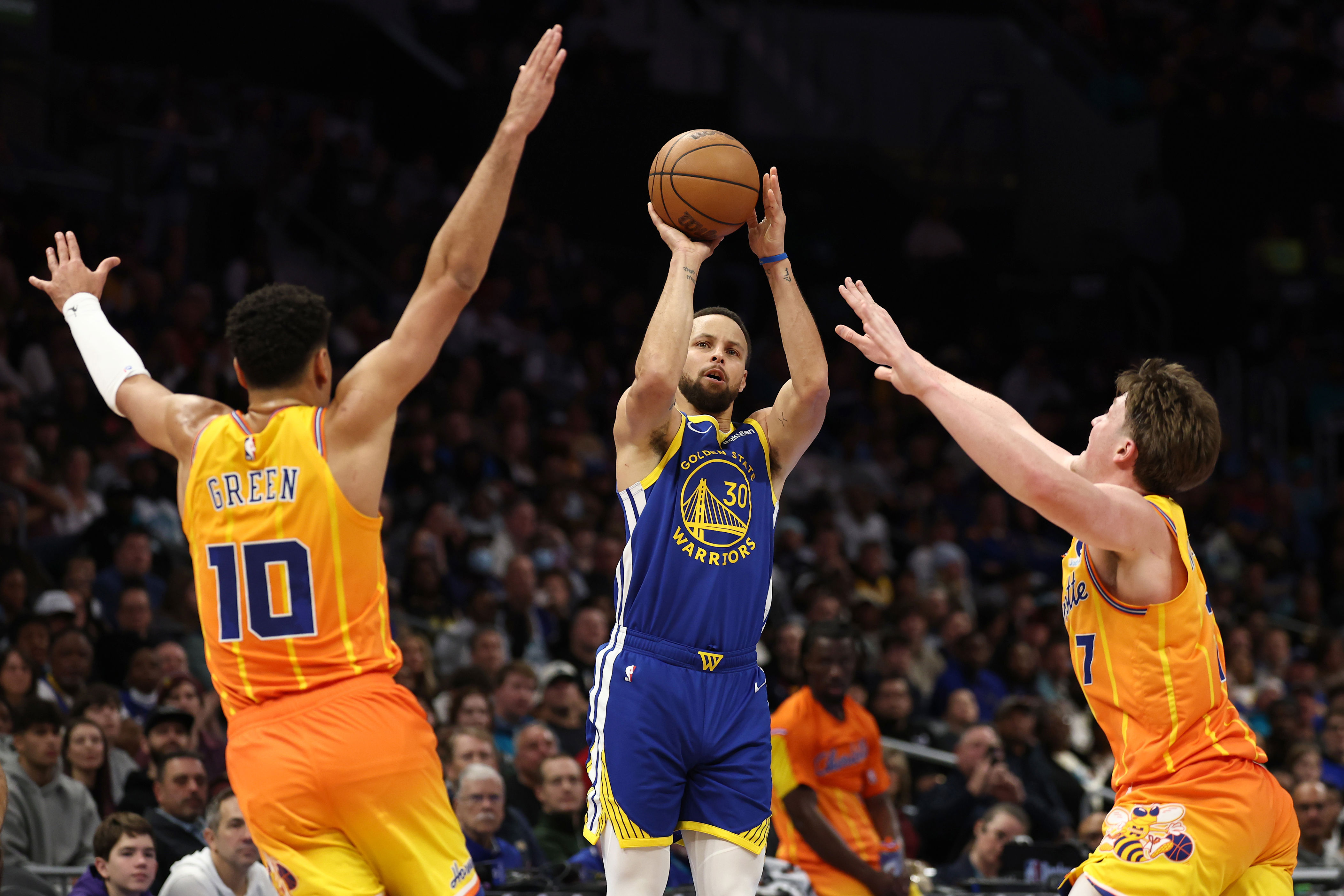 On the Warriors using the 'key' to unlatch the Hornets' top-lock on ...