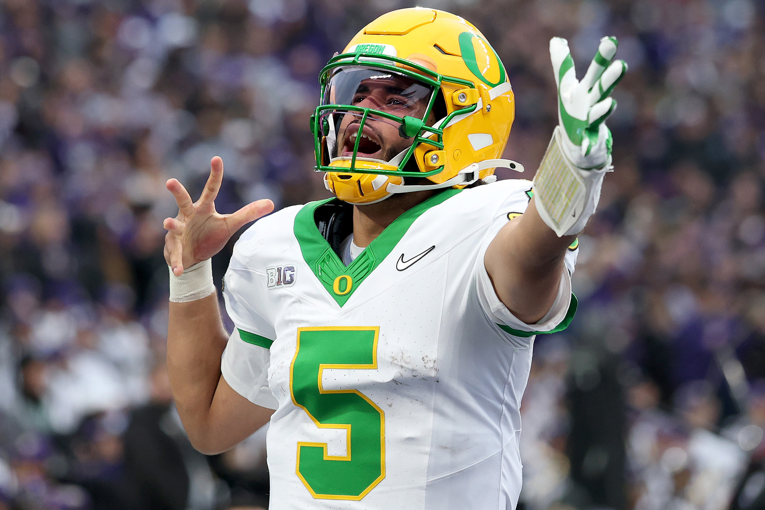 2026 NFL mock draft: Tom Brady connection lands Dante Moore with Raiders