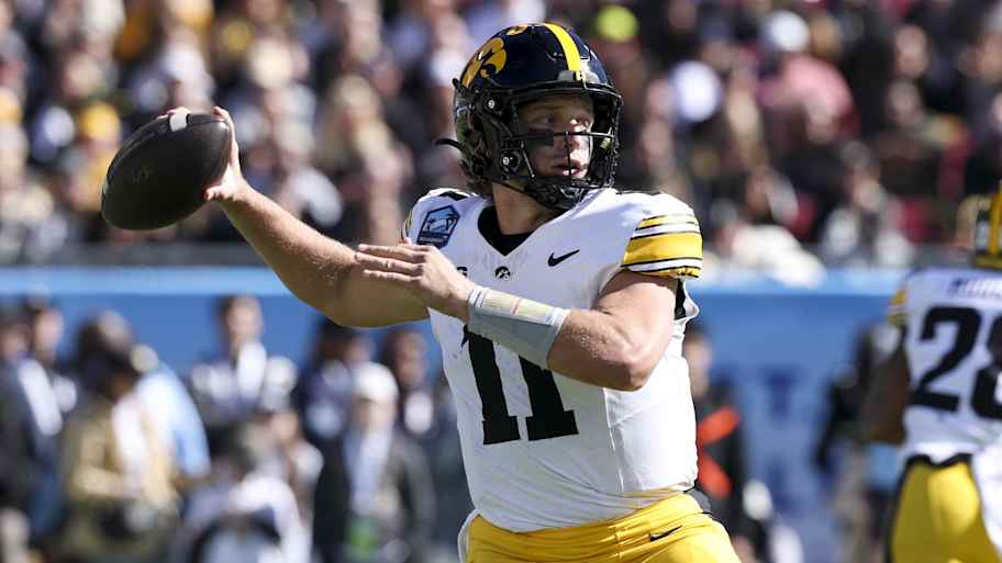 Iowa ReliaQuest Bowl takeaways: Mark Gronowski leaves in style