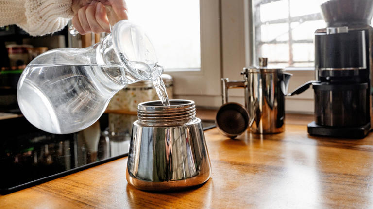 10 tips you need to make better coffee in your moka pot