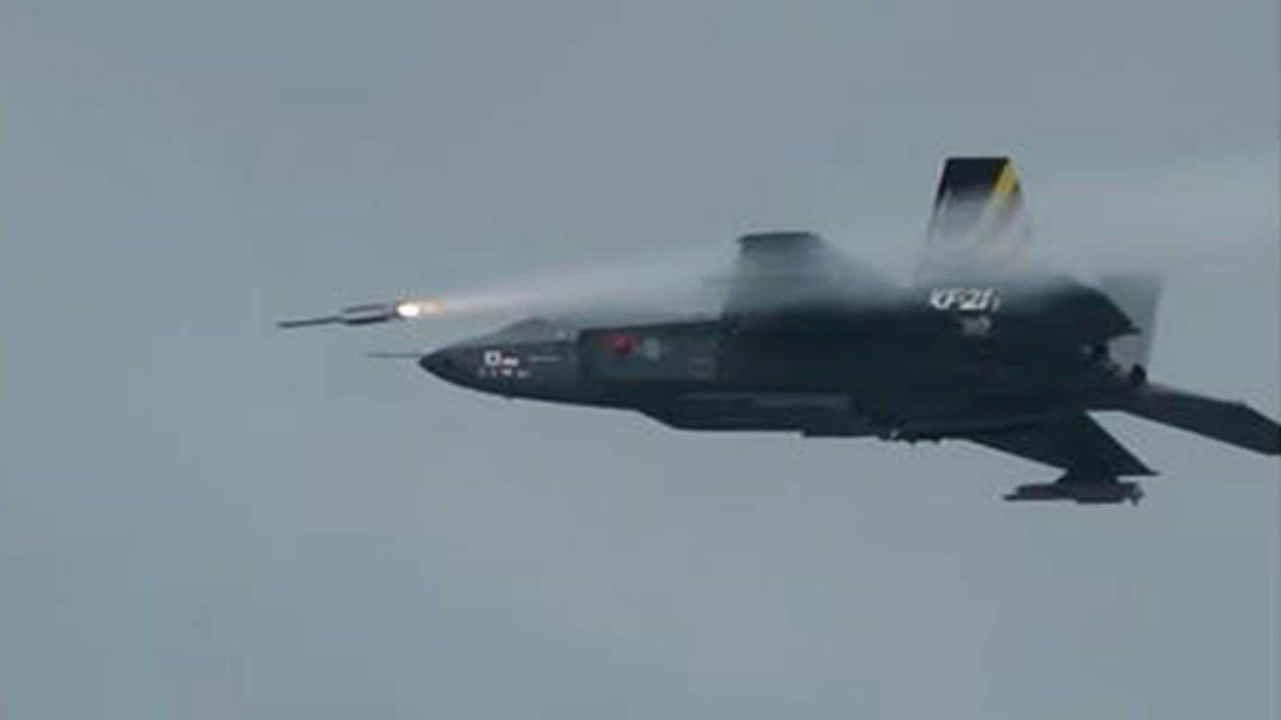 미국이 “KF-21 무장 제재하자 KGGB 후속작 개발”한 한국
