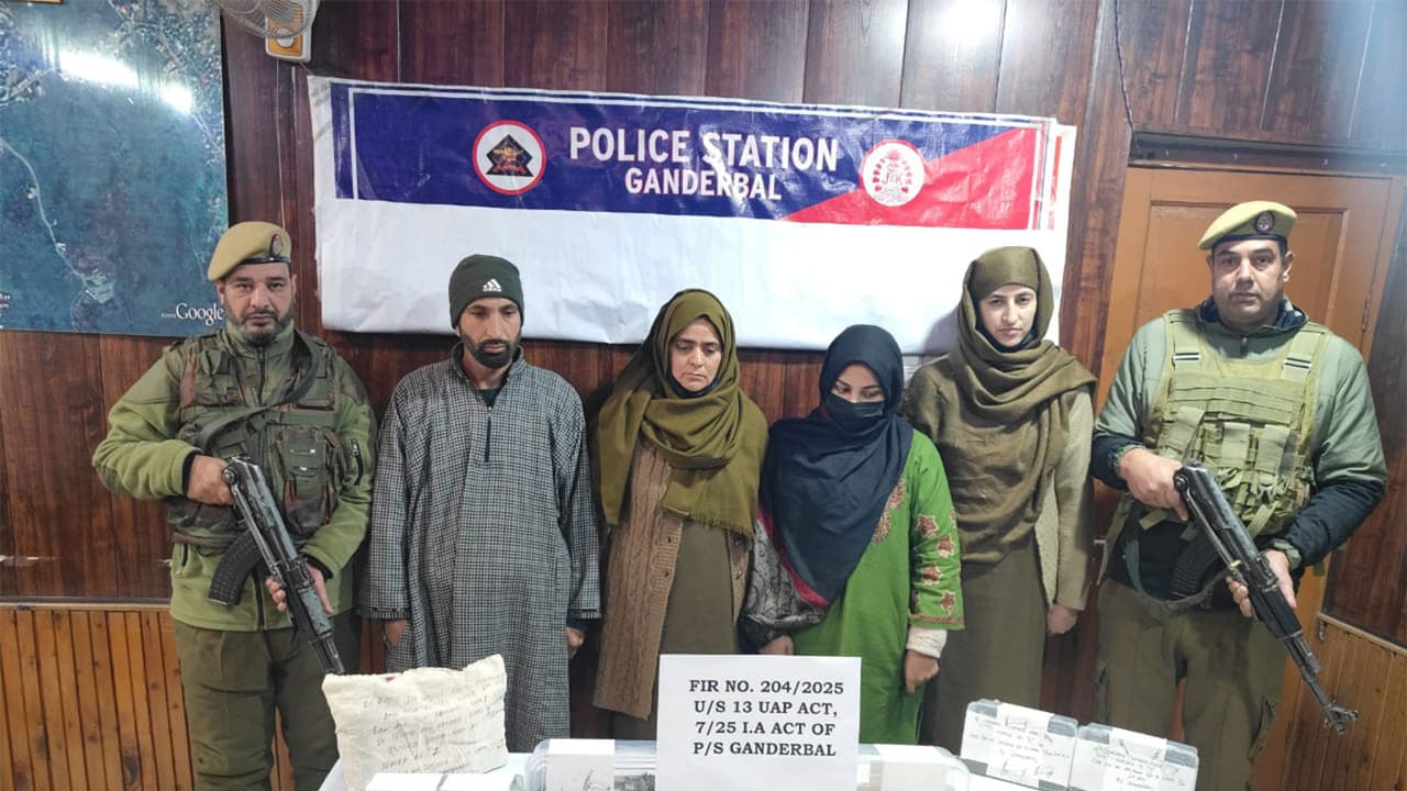 Ganderbal: Police arrest two terror aides, seize arms, Rs 8.4 lakh