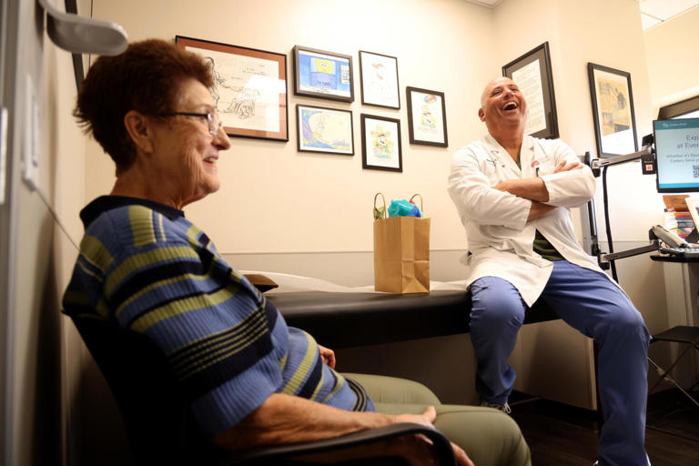 Lopez: 'Stop exercising, you're killing yourself.' Not really, but try ...