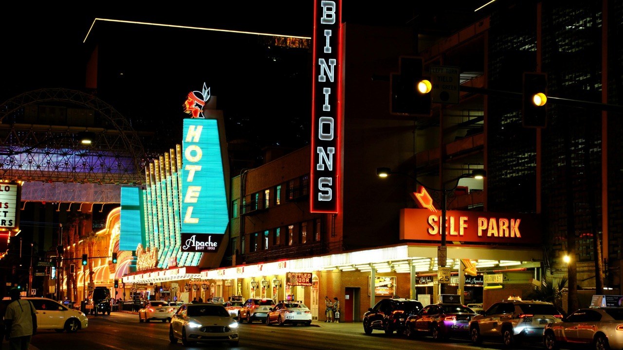 $1/night Las Vegas rooms? The fine print behind the 'biggest scam'