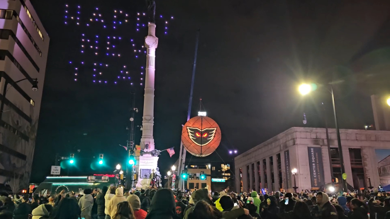 Watch: Allentown rings in 2026 with Phantoms puck drop and drone light show
