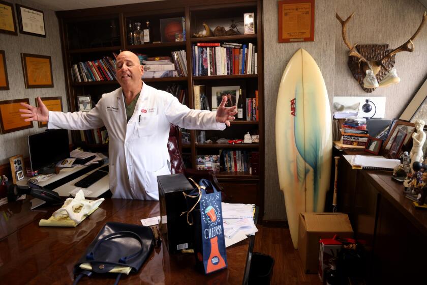 Lopez: 'Stop exercising, you're killing yourself.' Not really, but try ...