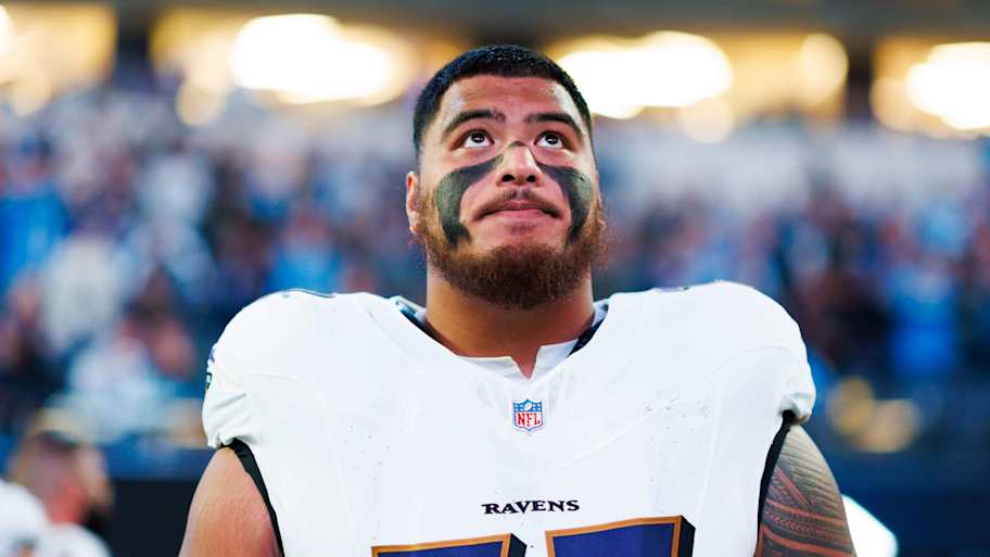 Former Ravens draft gamble may be playing his last snap in Baltimore in ...