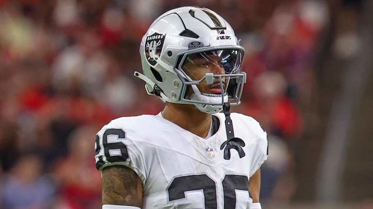 Which Raiders rookie stood out in week 17
