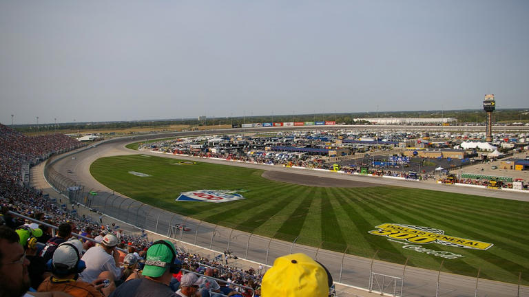 Why old NASCAR tracks keep returning to the schedule