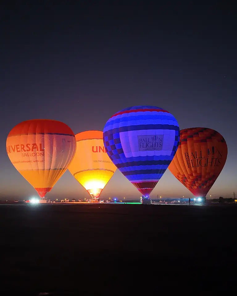 'No traffic, no music': Dubai residents, visitors ride hot air balloons ...