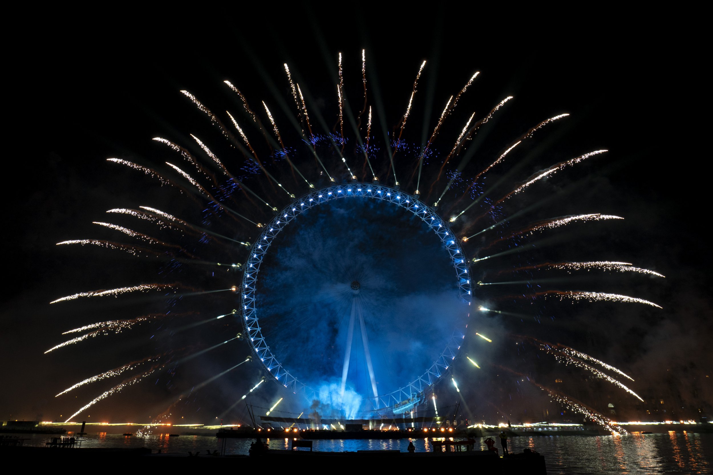London fireworks pay homage to pop culture phenomenon