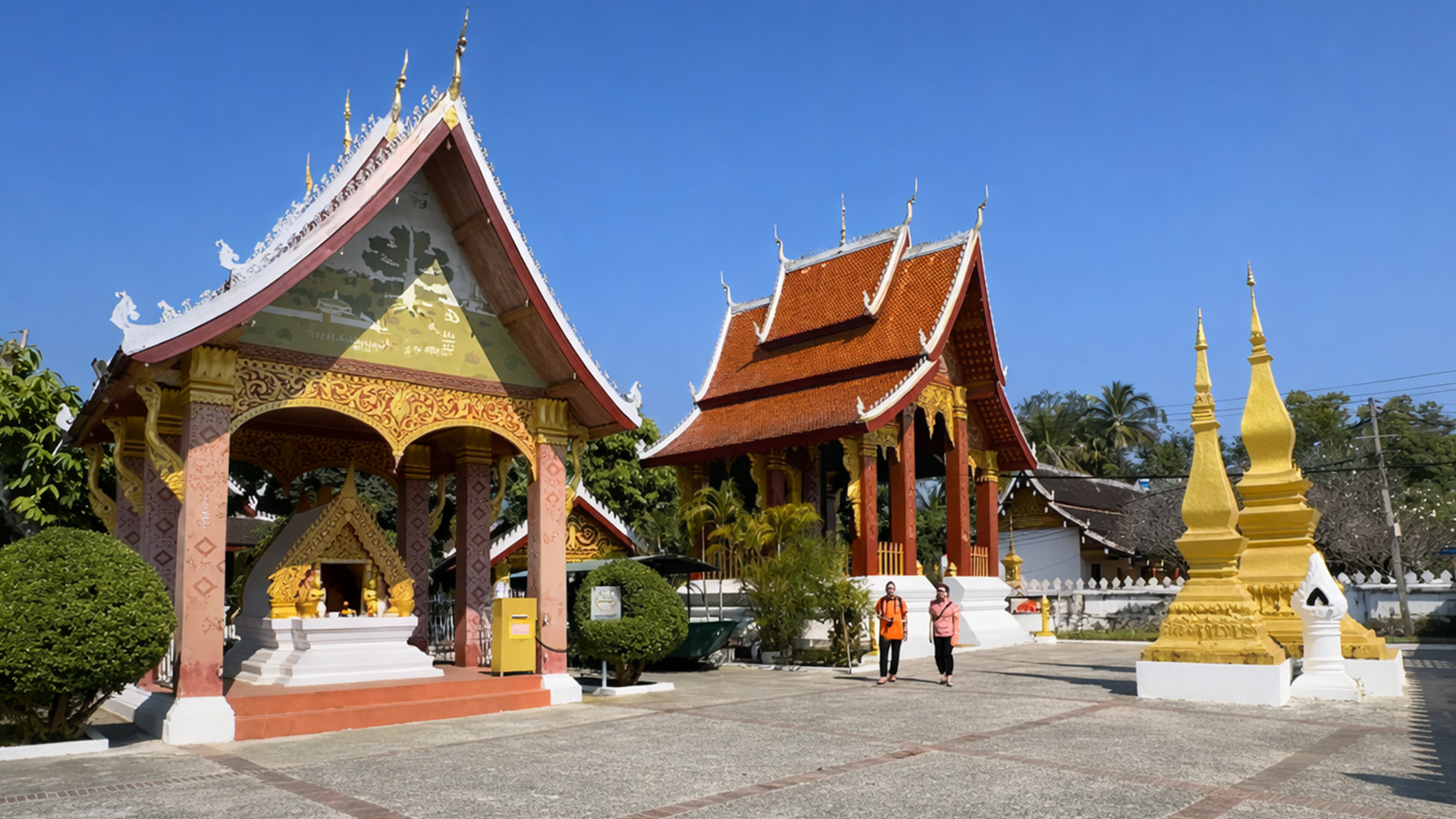 Exploring peaceful temples in Luang Prabang