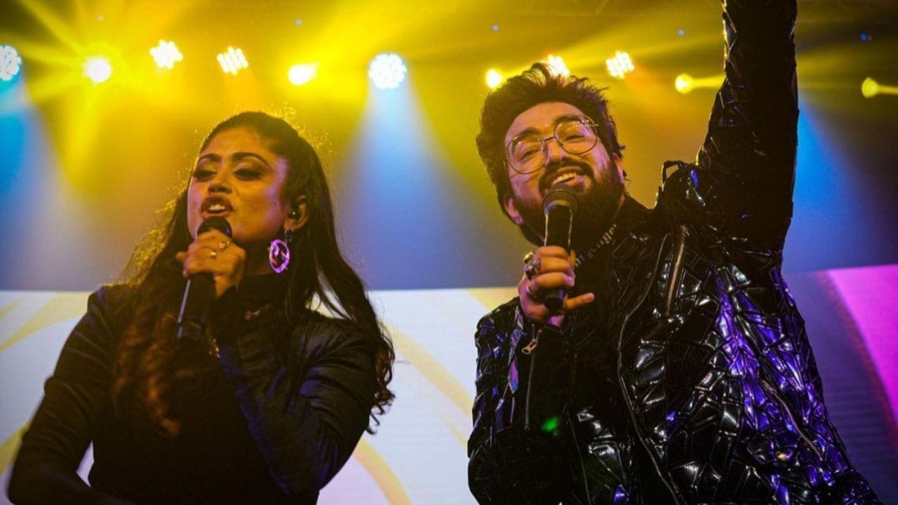 Sachet–Parampara’s car mobbed, windshield shatters after New Year ...