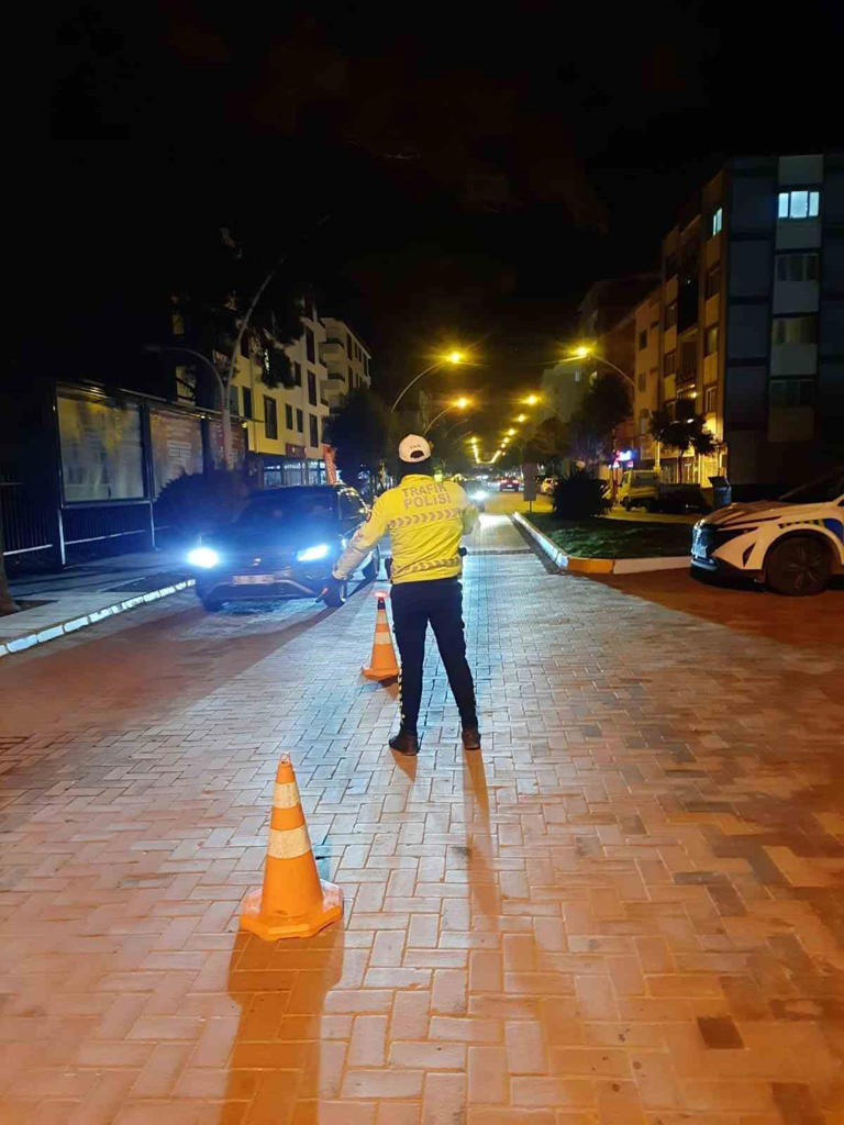 Manisa’da yılbaşı denetiminde aranan 14 şahıs yakalandı