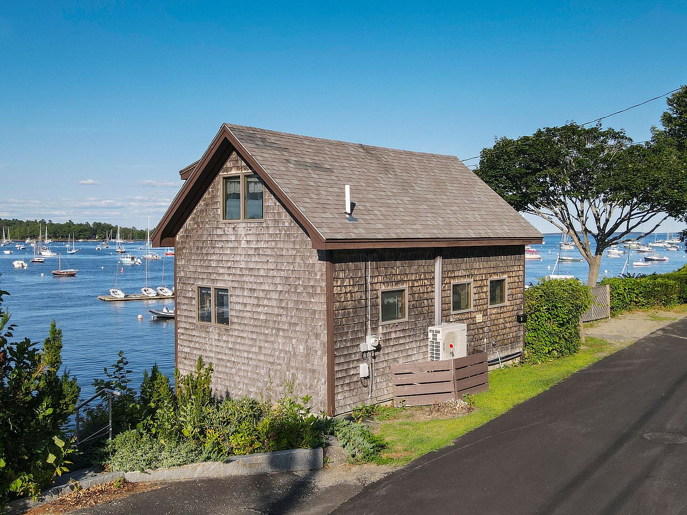 Unique 1928 waterfront gem in Camden, Maine, lobster fisherman’s shack ...