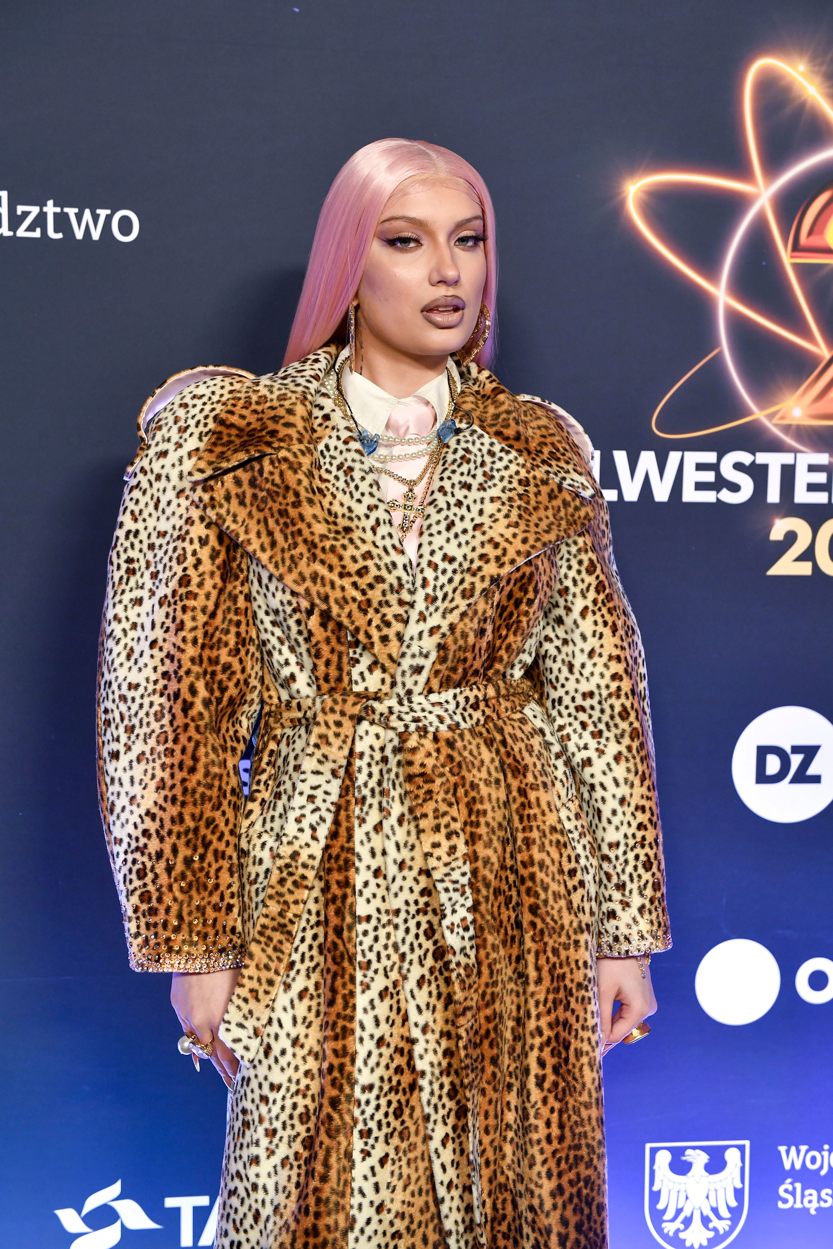 Sylwester z Dwójką. Viki Gabor pokazała się po raz pierwszy po ślubie