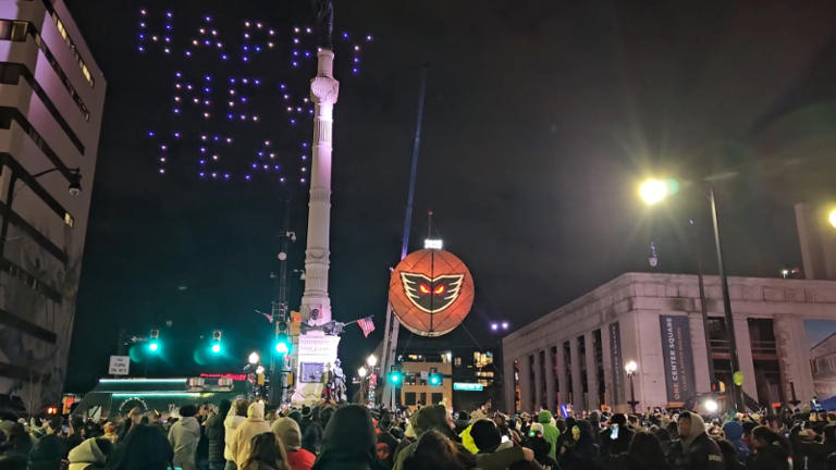 Watch: Allentown rings in 2026 with Phantoms puck drop and drone light show