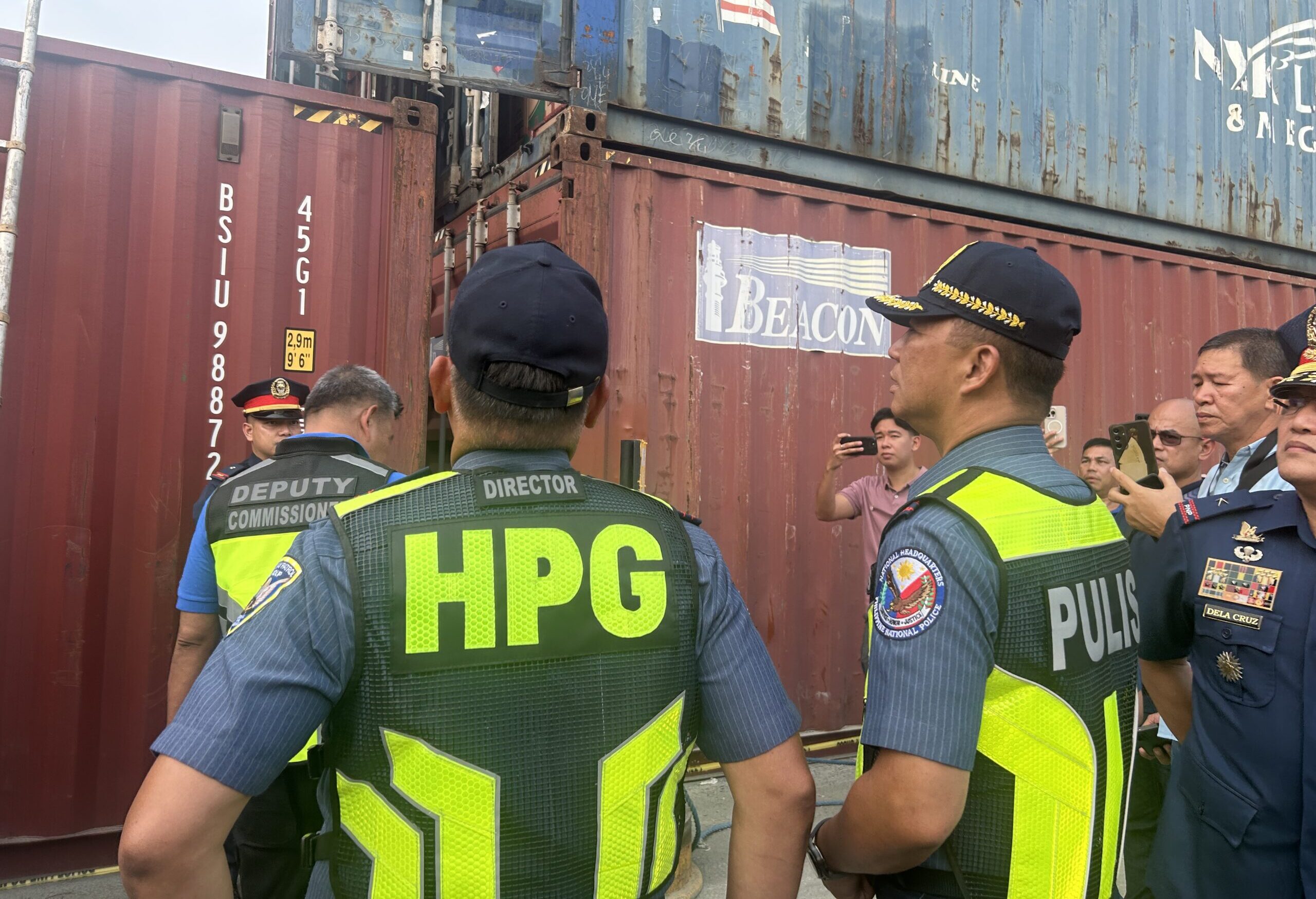 Malabon motorbike chase leads to P1.5-B smuggled cigarettes recovery