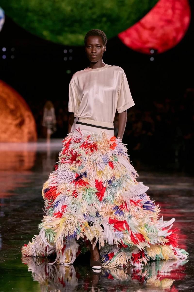 Throwback 5 runway terbaik model internasional paling hits tahun 2025