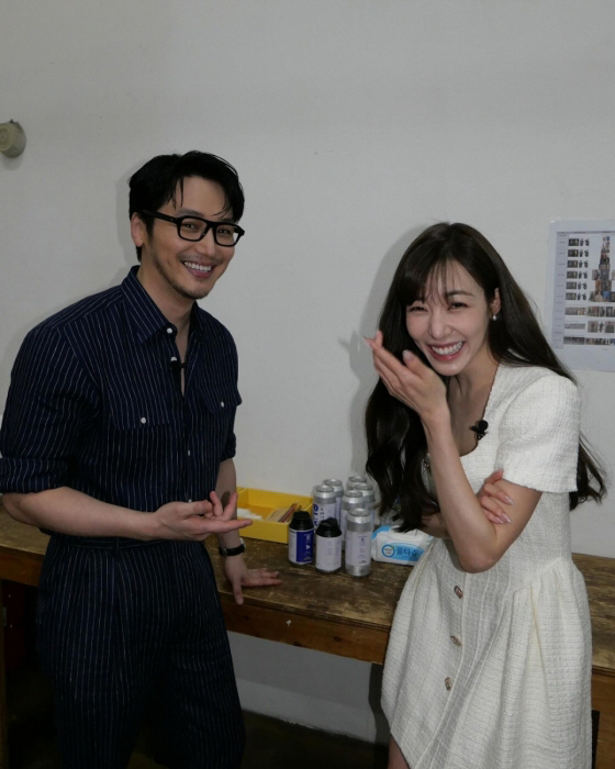 Byun Yo-han ♥ Tiffany, we're on a date on New Year's Day. The ...