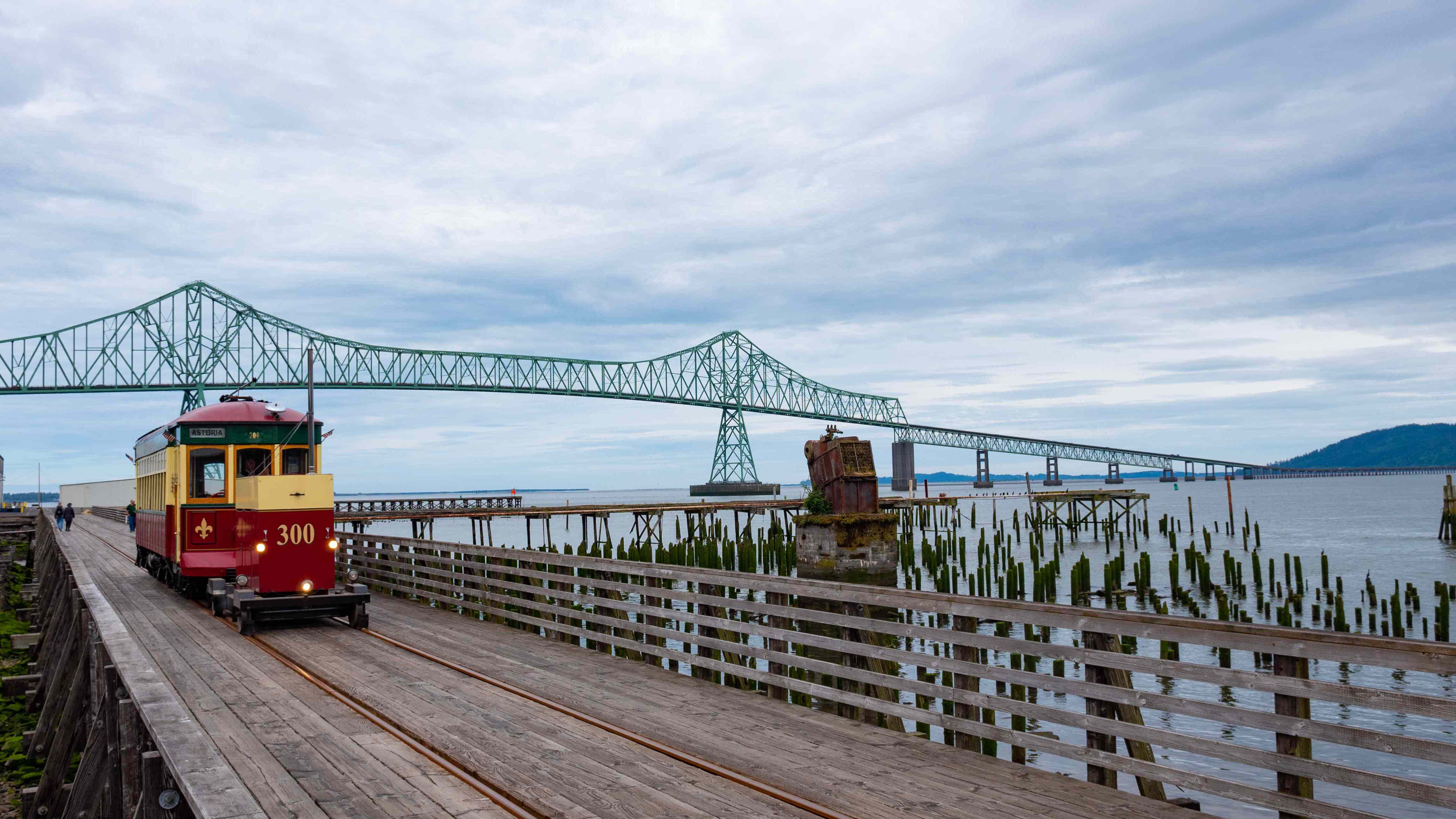 Retirees will love this Oregon valley town for its Victorian charm and ...