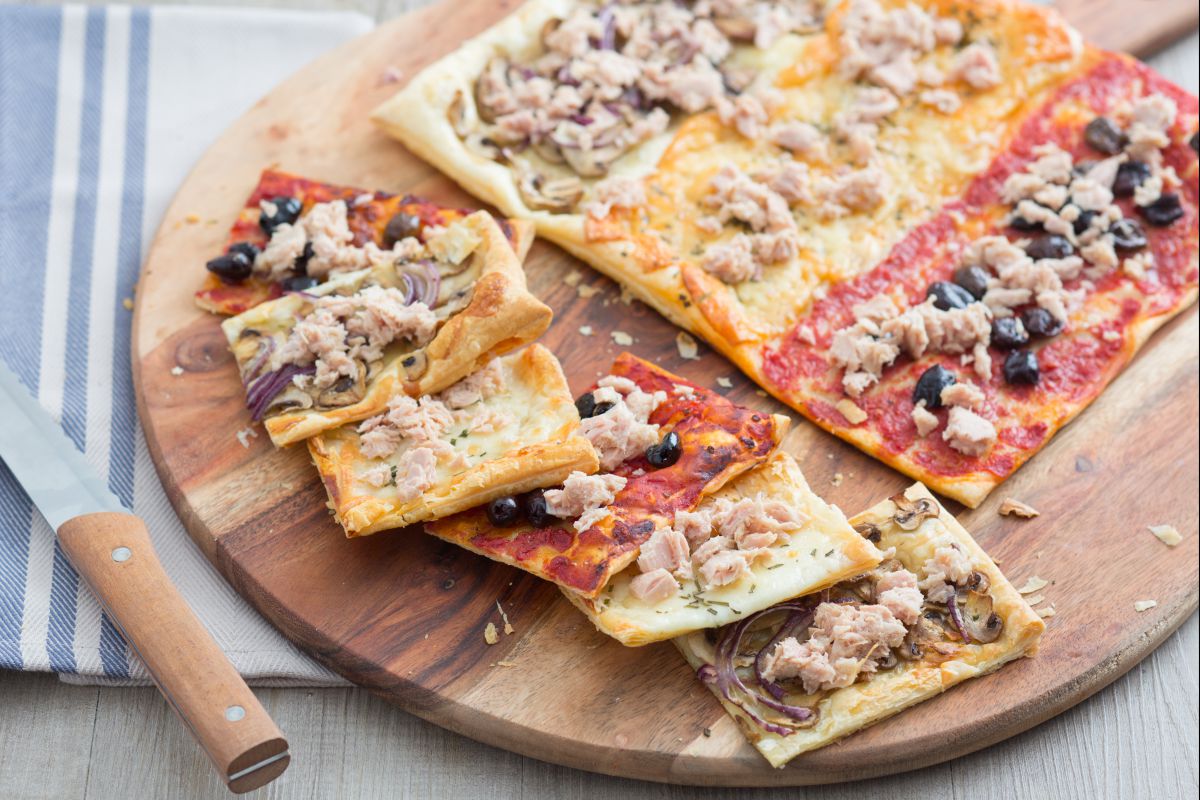 Multi-flavor tuna puff pastry