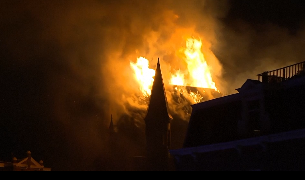 Massive fire destroys 150-year-old historic church in Amsterdam on New ...