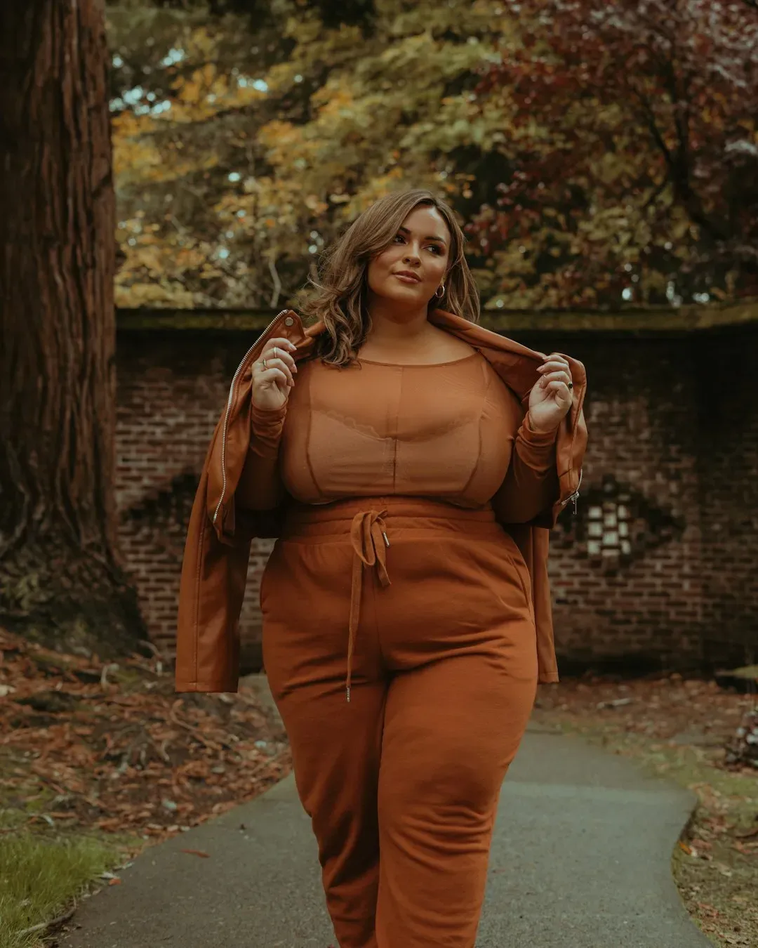 Body language secrets: 5 moves that make you instantly magnetic