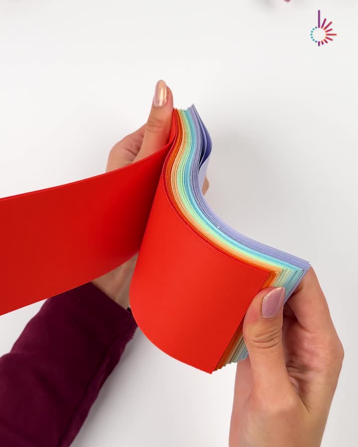 Turn straws into a table showpiece 🖍️💡