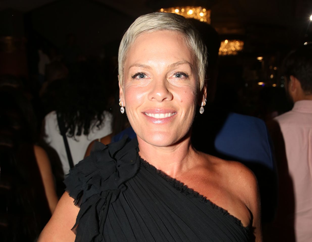 Pink spends New Year’s Eve in the hospital, sharing she’s so happy to ...