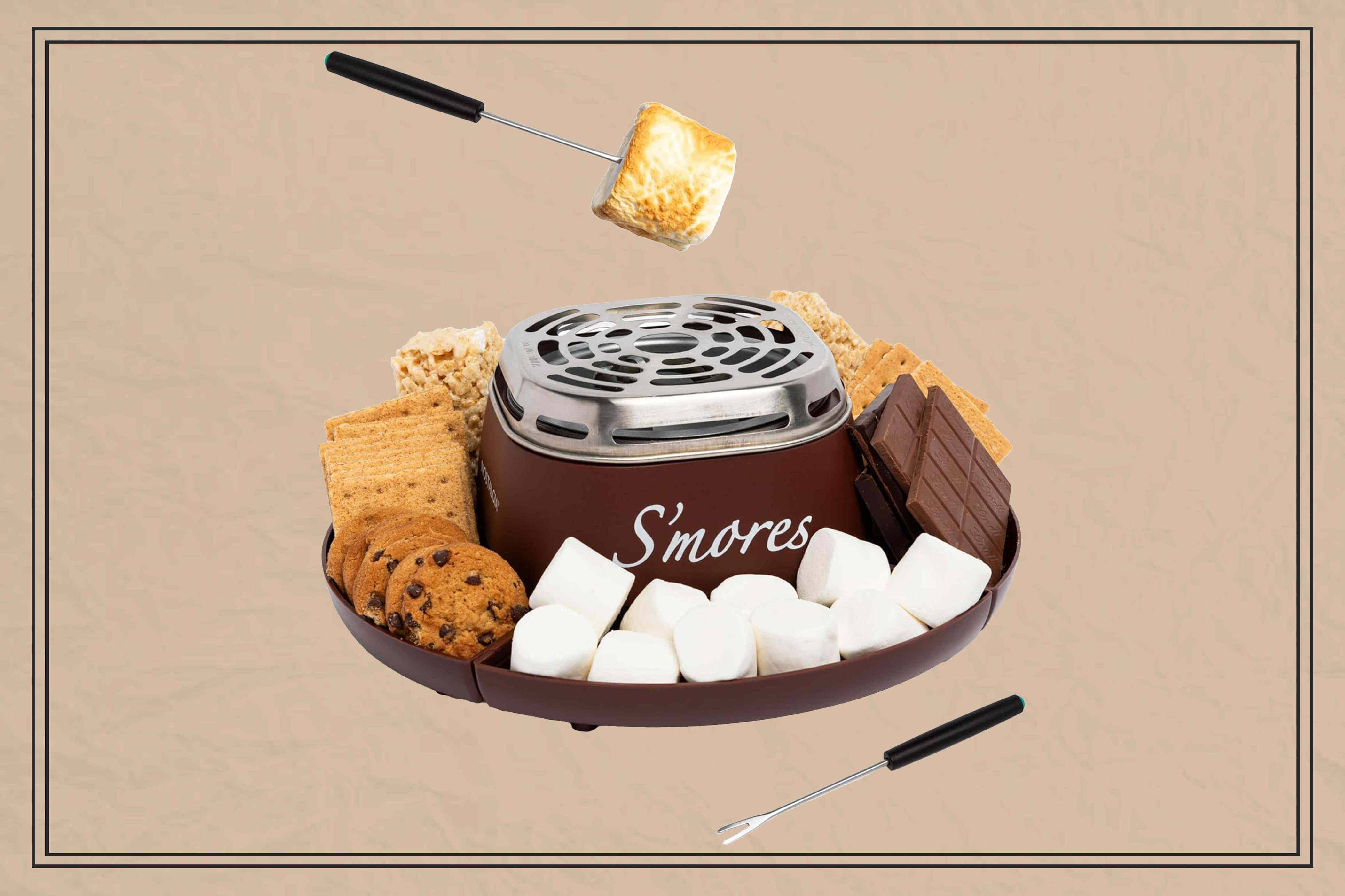 This clever $27 kitchen gadget is perfect for nostalgic winter movie nights