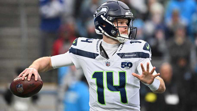 Seahawks QB Sam Darnold's 2025 numbers tell 2 distinctly different stories