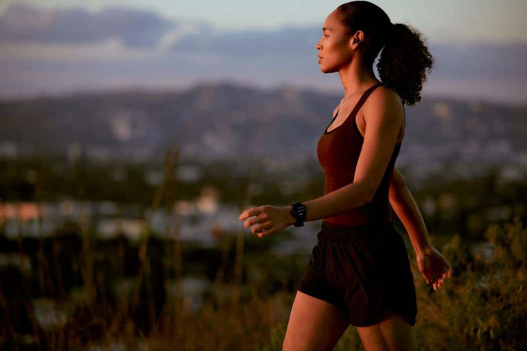 Amazfit Active Max: lo smartwatch pensato per iniziare (davvero) ad ...