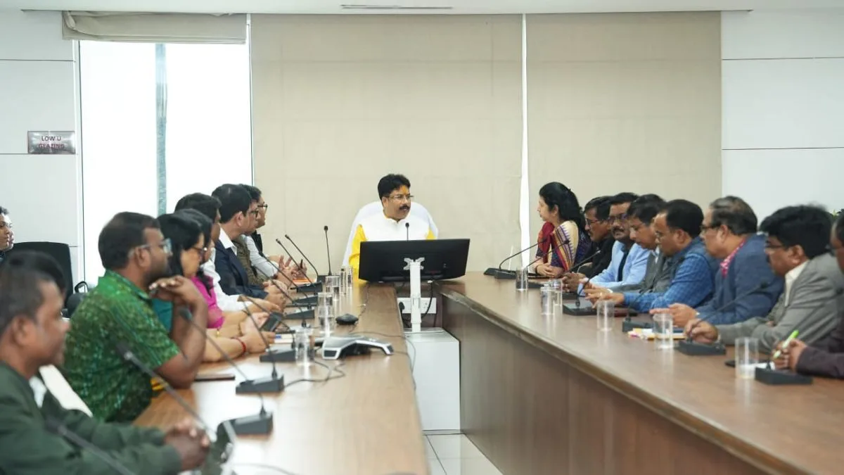 Odisha minister reviews unban infra projects for improved quality of ...