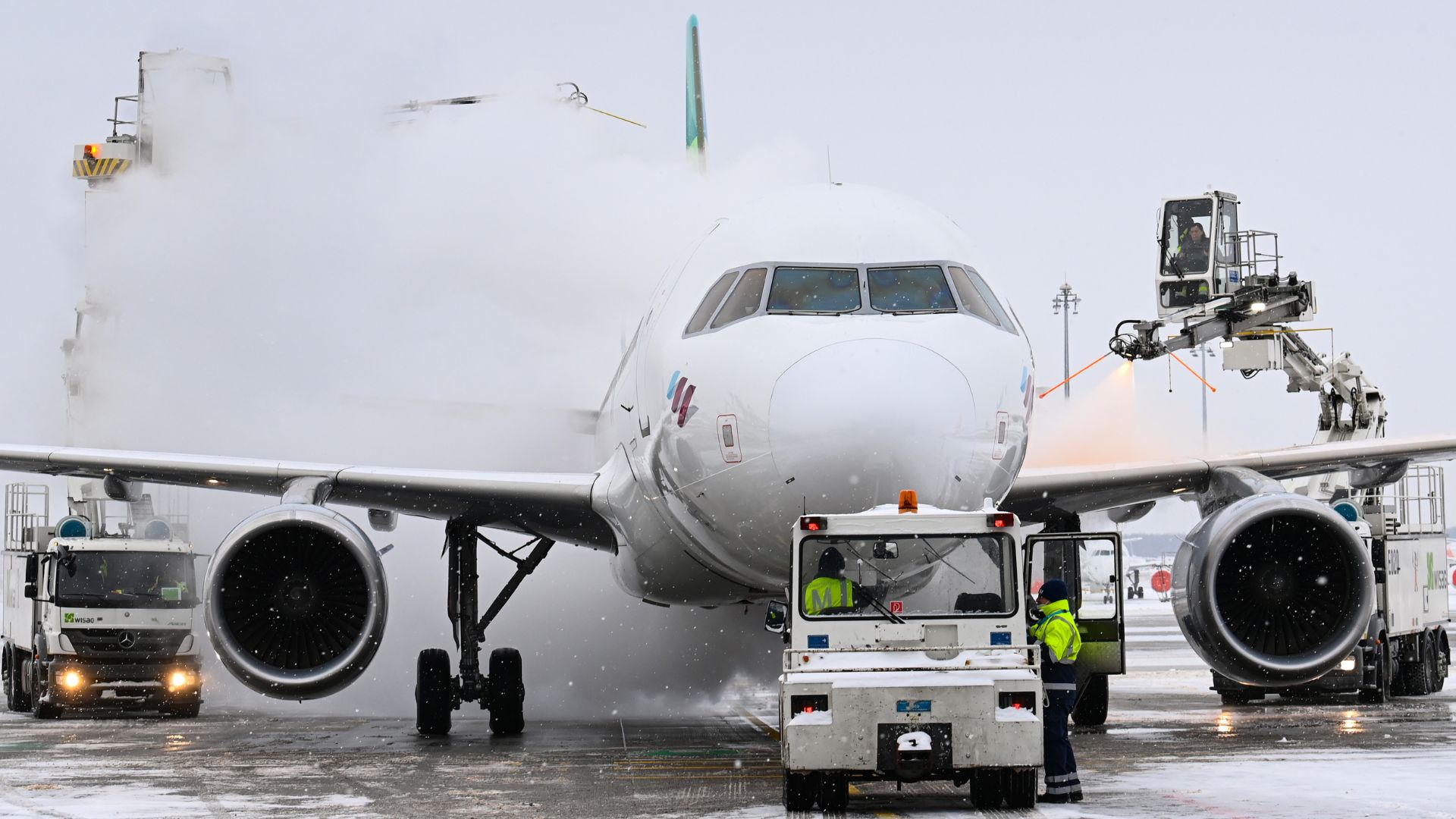 Body lotion additive nearly doubles aircraft anti-icing fluid performance