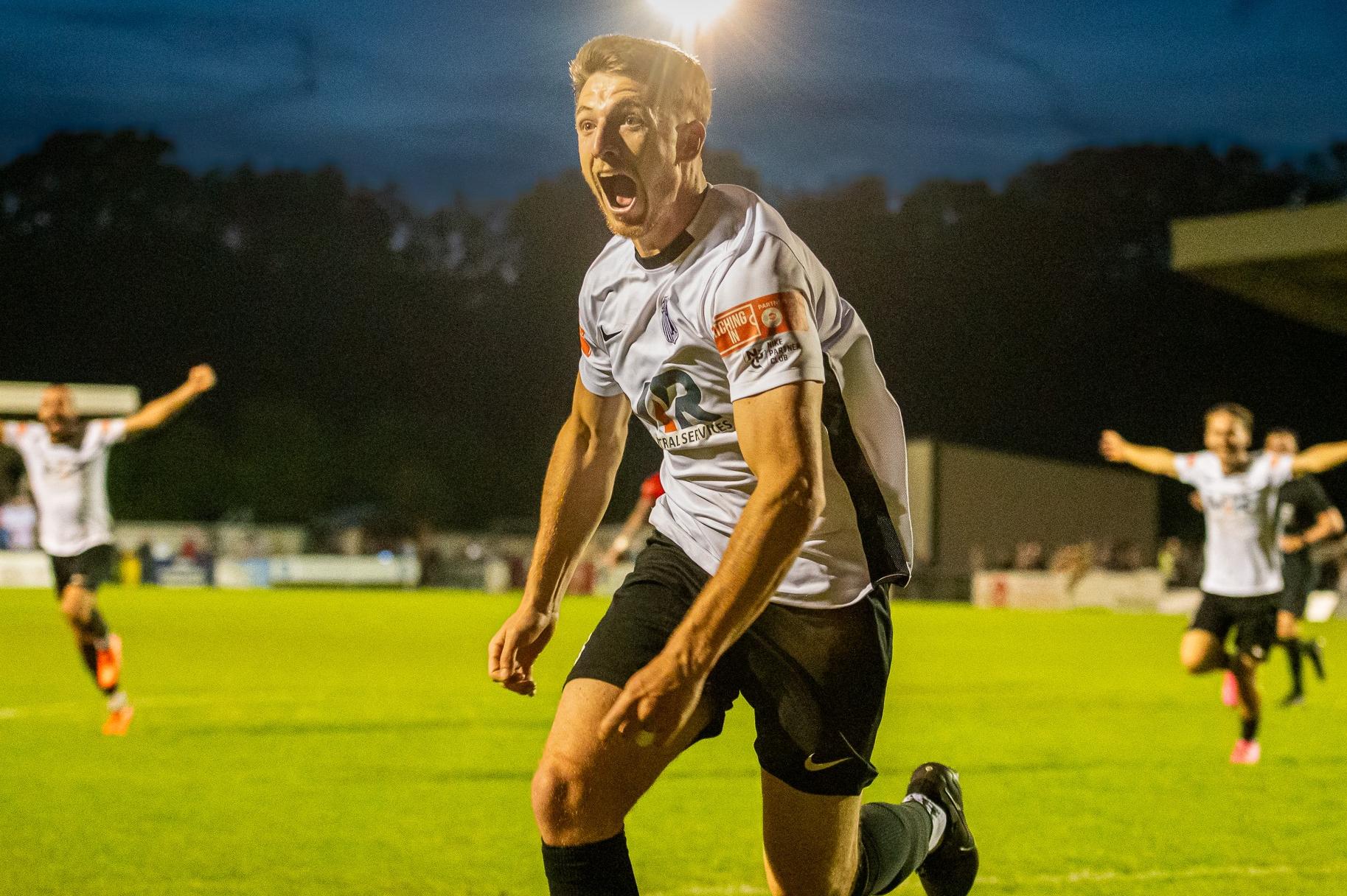 Another blow for the Steelmen as key defender Keeble departs to join ...