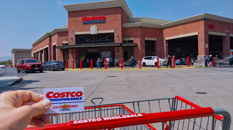 How much money the average Costco shopper spends per trip