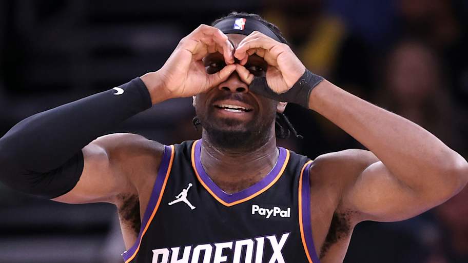 Mark Williams has hilarious response to failed Lakers trade