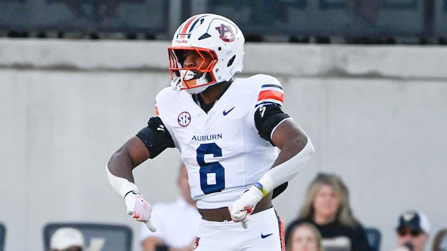 Former SEC all-freshman sticking with Auburn Tigers