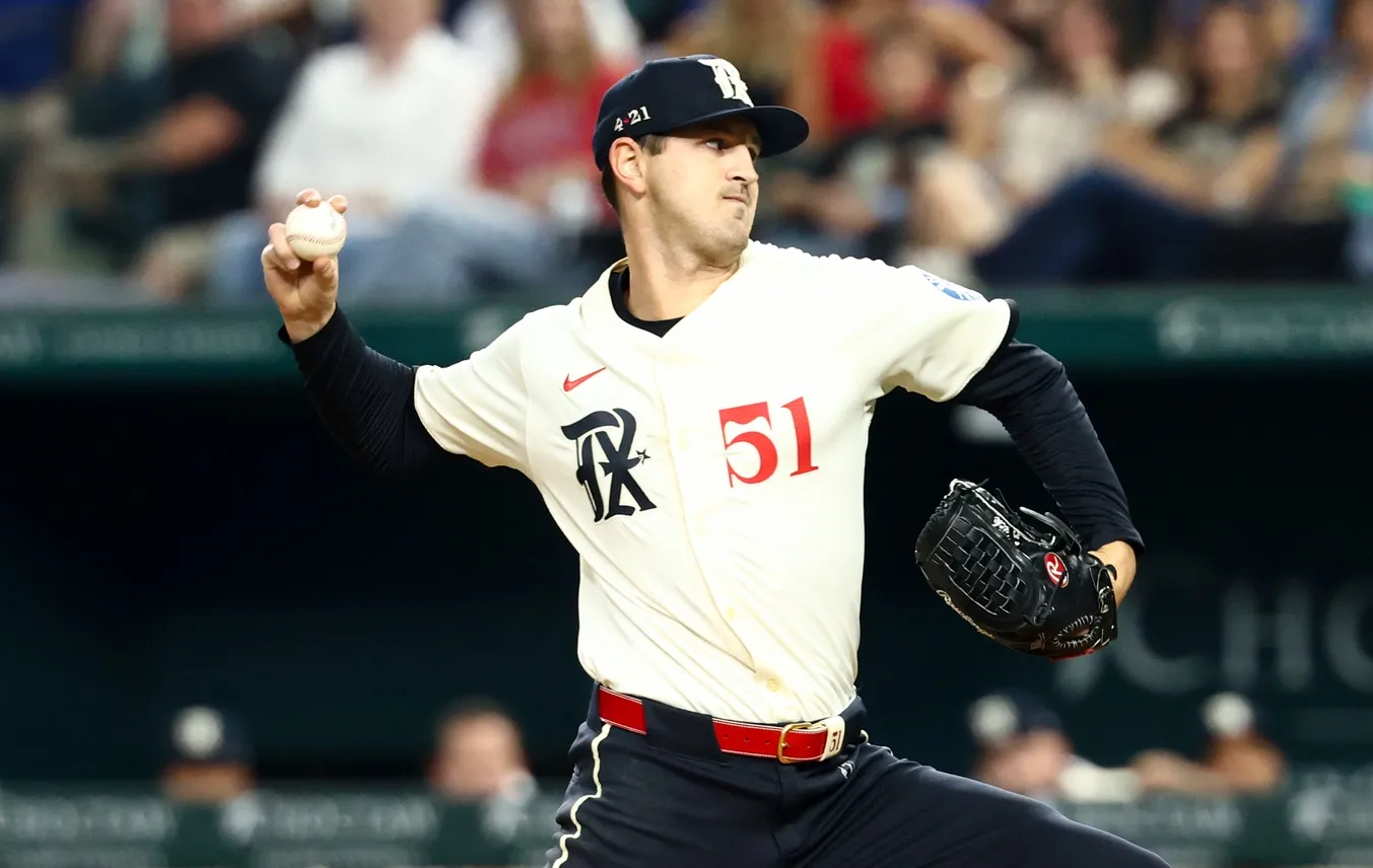 Giants strengthen rotation with Tyler Mahle signing