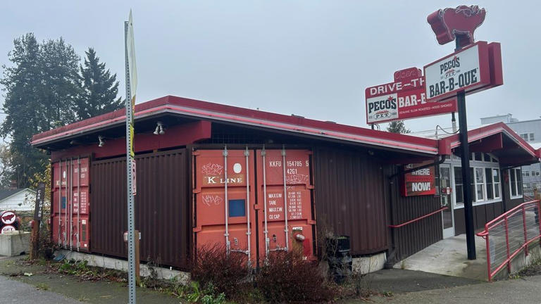 Seattle neighbors frustrated by lack of action on homeless camp at city ...