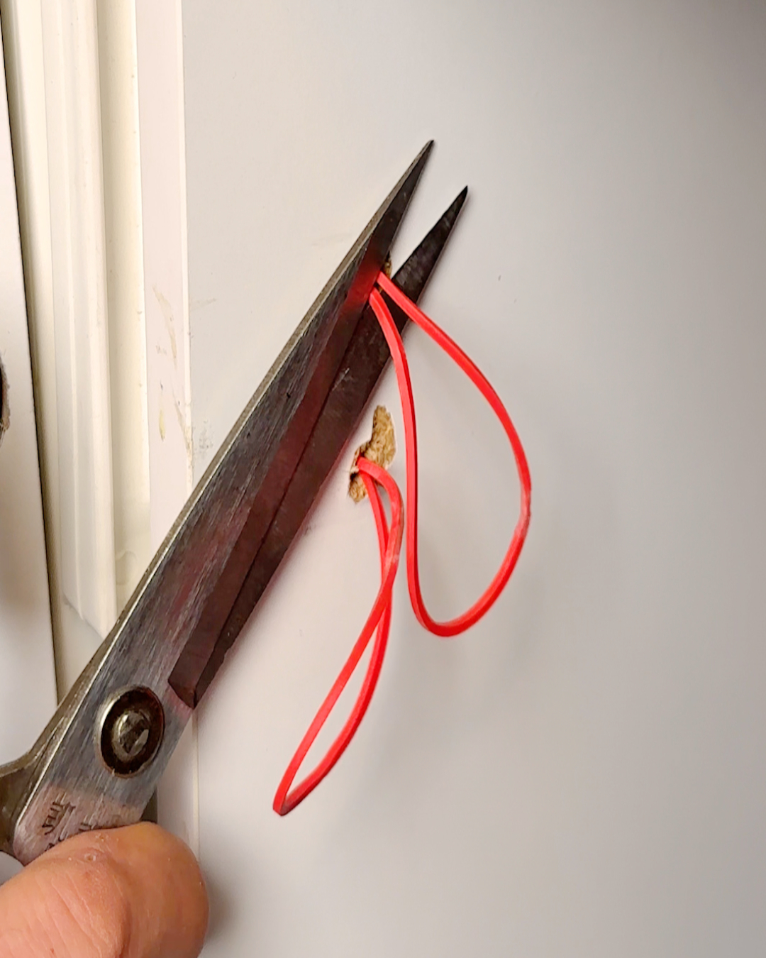 DIY hack to attach cabinet hinges🛠️
