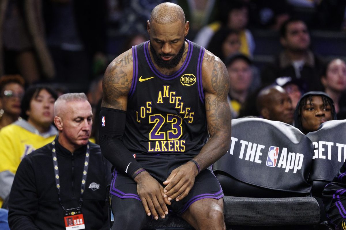 Lakers’ LeBron James urged to retire by ex-All-Star: ‘Can’t take this’