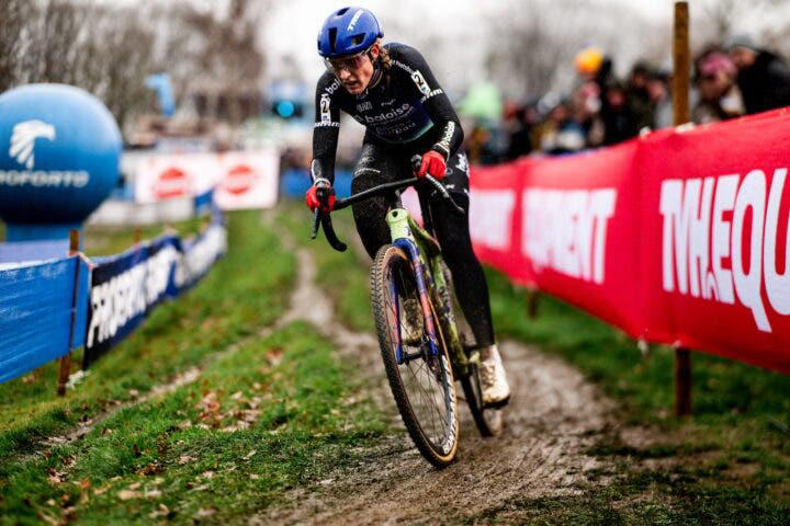 Can anyone stop Brand, Van der Poel in cyclocross?