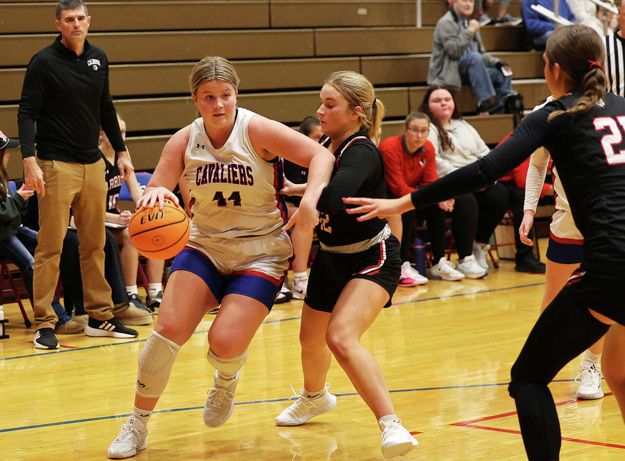 Cavies' Kaitlyn Reels scores 1,000 as 'best shooter we've ever had'